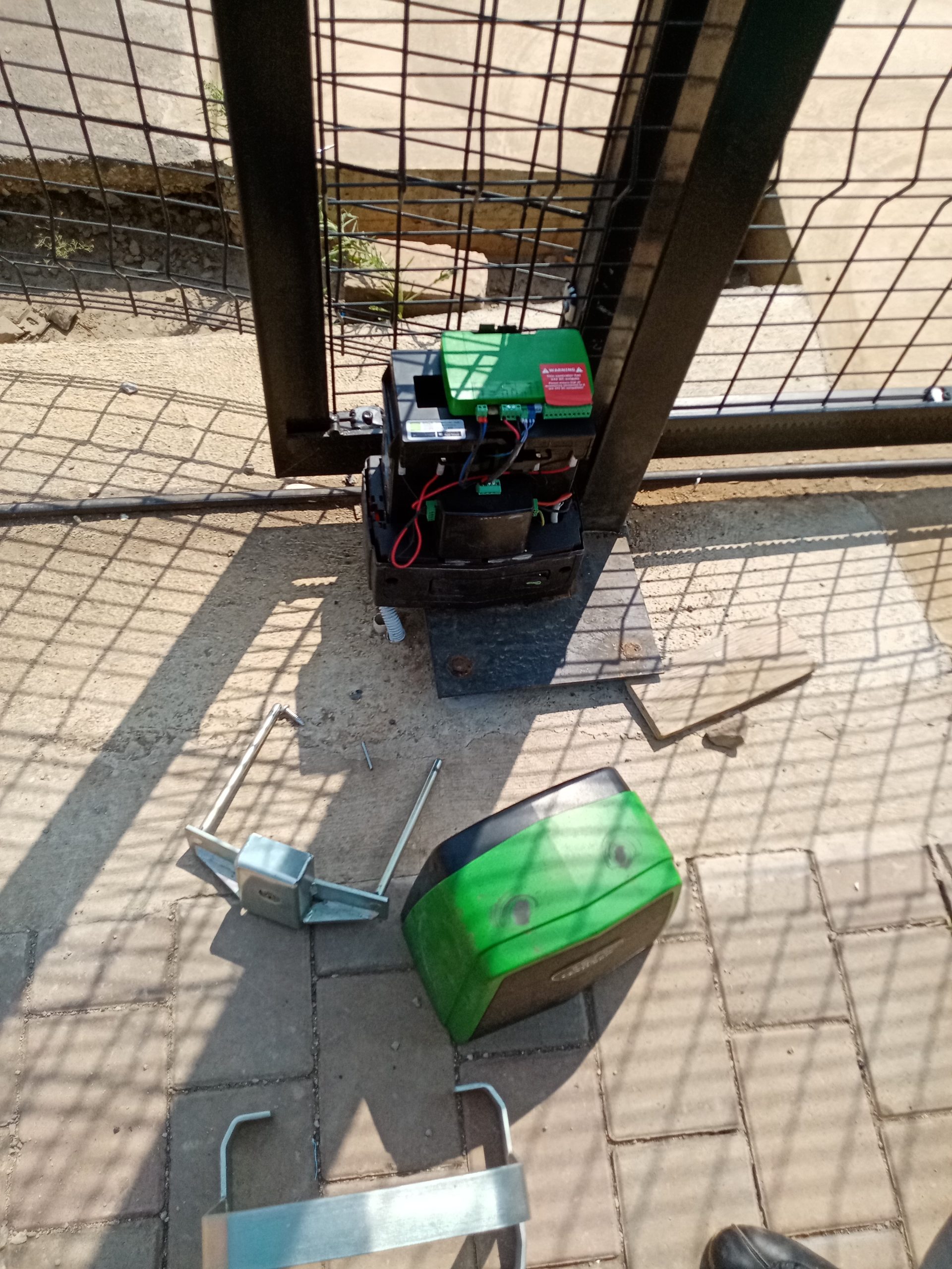 ELECTRIC GATE REPAIRS MONTANA 0781867133 | WISE ELECTRIC FENCE AND ...